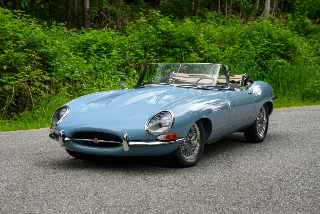 1965 Jaguar XKE - Absolute Classics